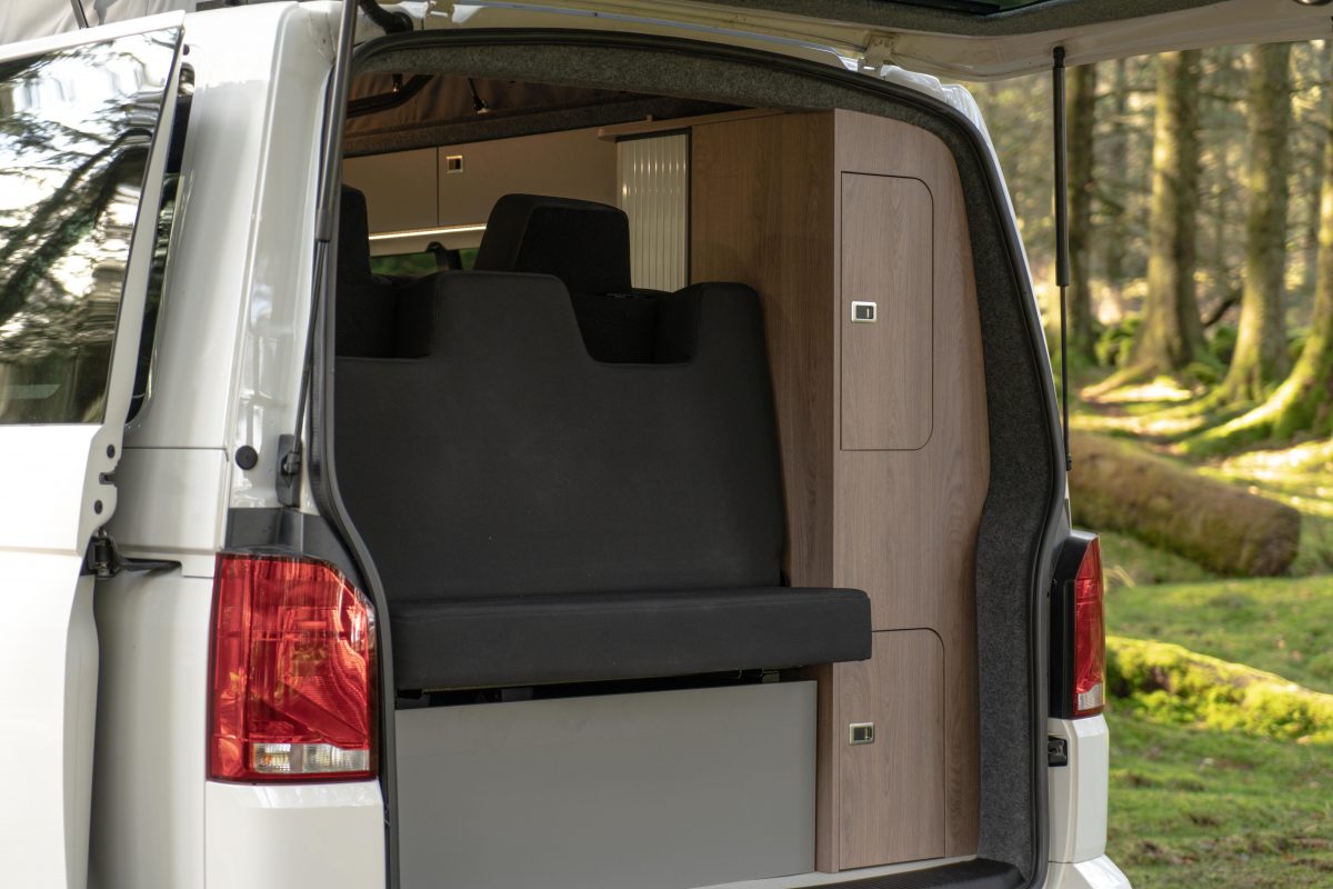 HC490 – SWB Transporter Camper - Hoppy Campers