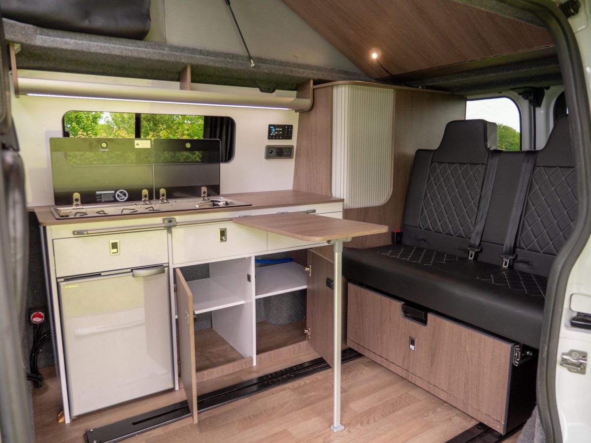 HC497 – SWB Ford Transit Custom - Hoppy Campers